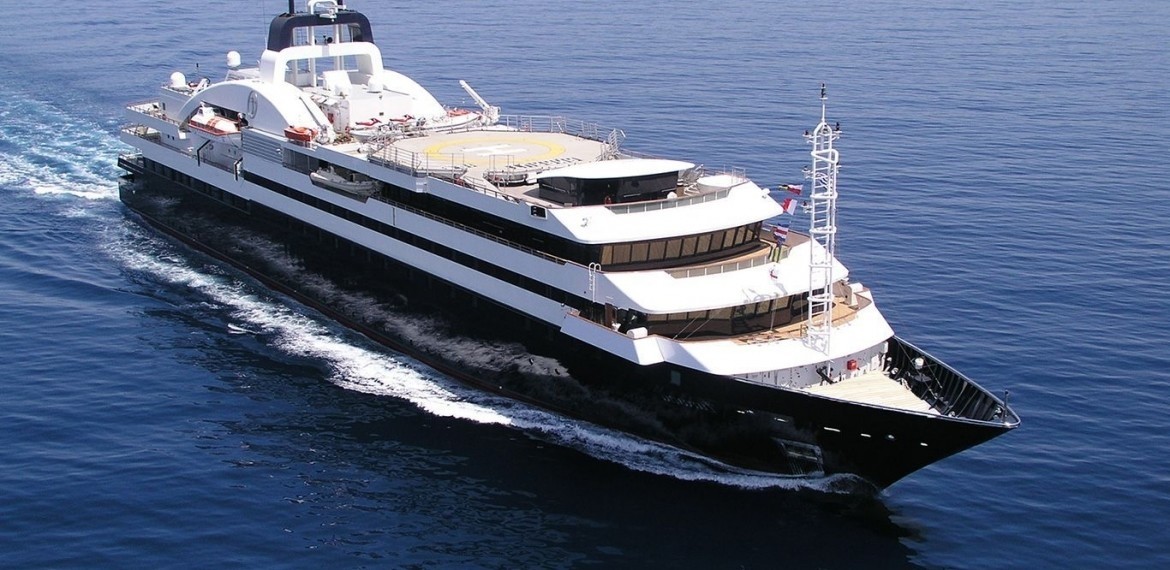 Yacht TURAMA, Luxury yacht | CHARTERWORLD Luxury Superyacht Charters